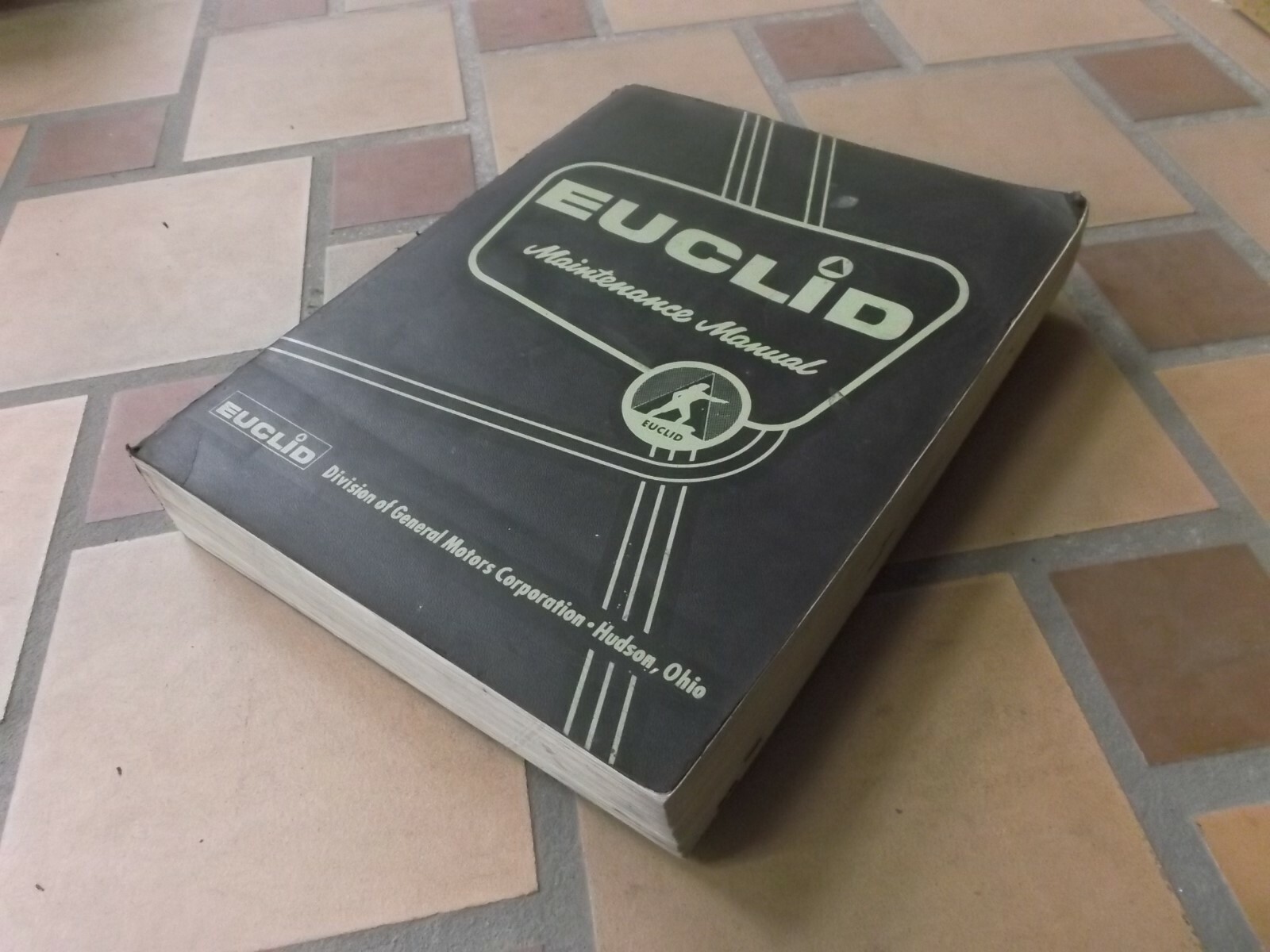 Euclid S18 S24 TS18 TS24 Scraper Tractor Rear Dump Truck Service Repair ...