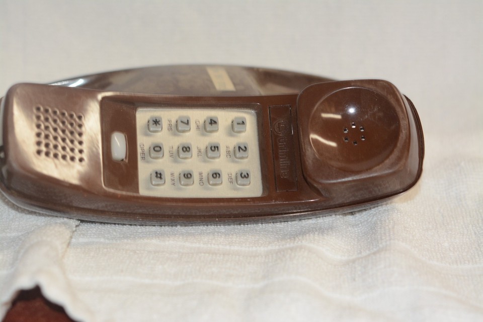 Telephones General. Vintage WE Bell System Trimline Push Button Phone ...