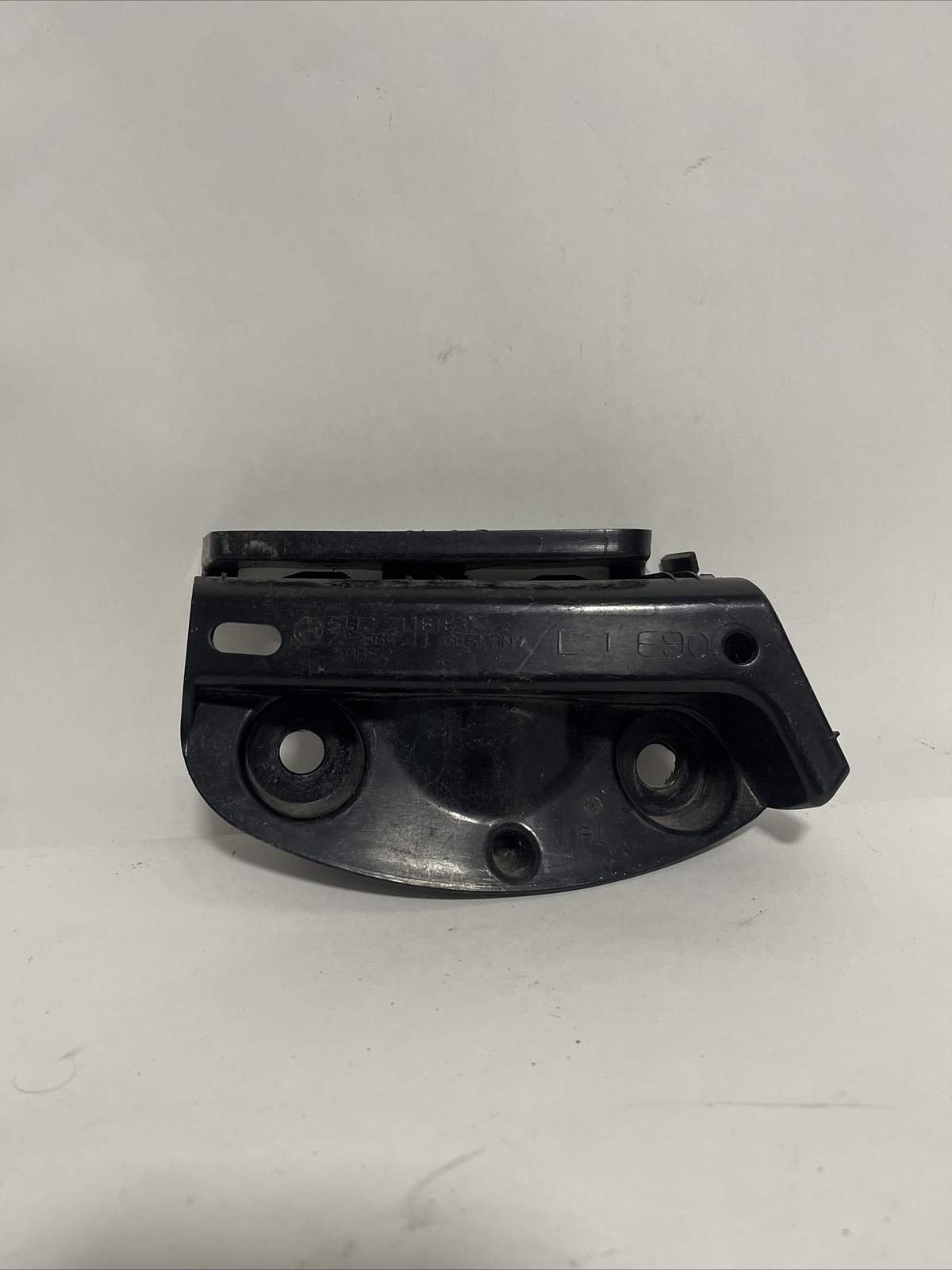 07 08 09 10 11 BMW E90 328xi REAR LEFT DRIVER SIDE BUMPER SUPPORT MOUNT ...