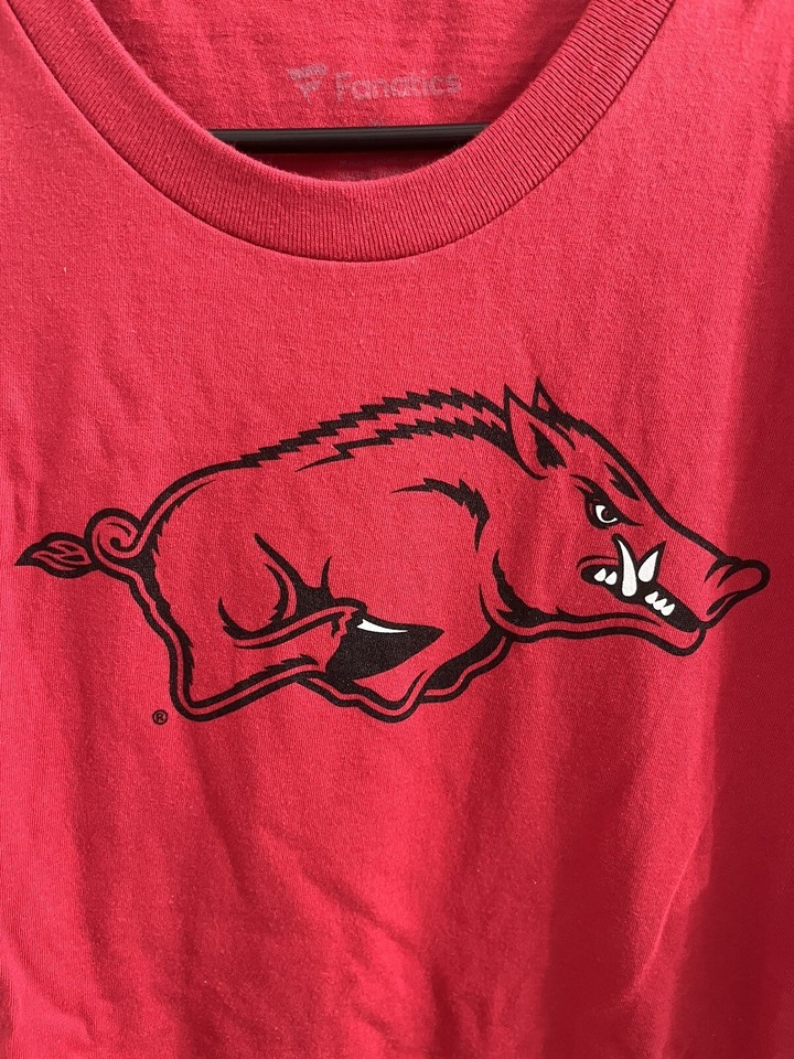 Arkansas Razorbacks Fanatics Brand Red T-Shirt Youth Size XL - NWT | eBay