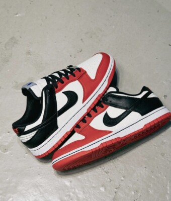 Nike Dunk Low (GS) Chicago Mens Size 4Y Woman's 5.5 - Black Nike Dunk Low (GS) Chicago Mens Size 4Y Woman's 5.5 - Black