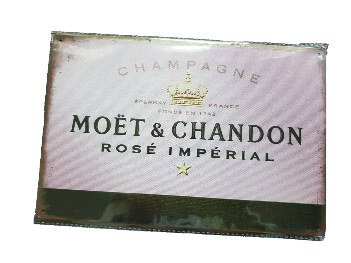 Moet And Chandon Logo