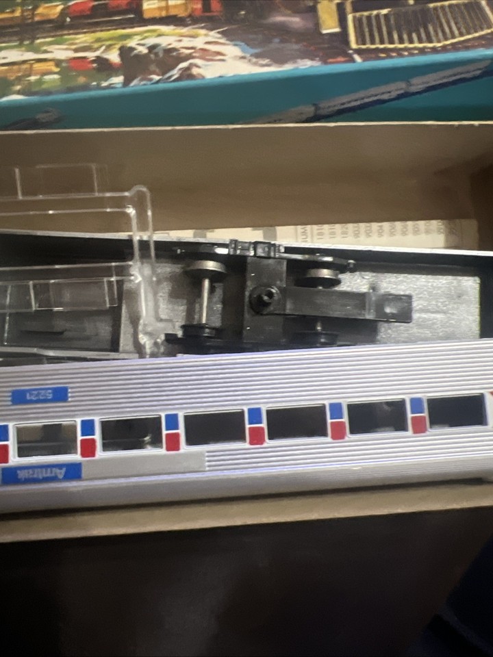 Vintage Athearn HO scale 1819 SL Coach AMTRAK 5221 Built Box Passenger ...