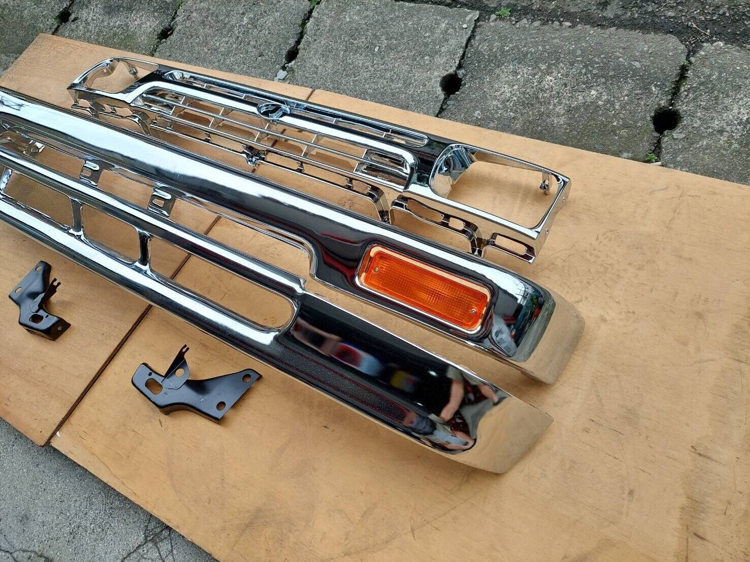 Chrome Front Bumper Valance Grille Turning Light fit Toyota Pickup 1992 ...