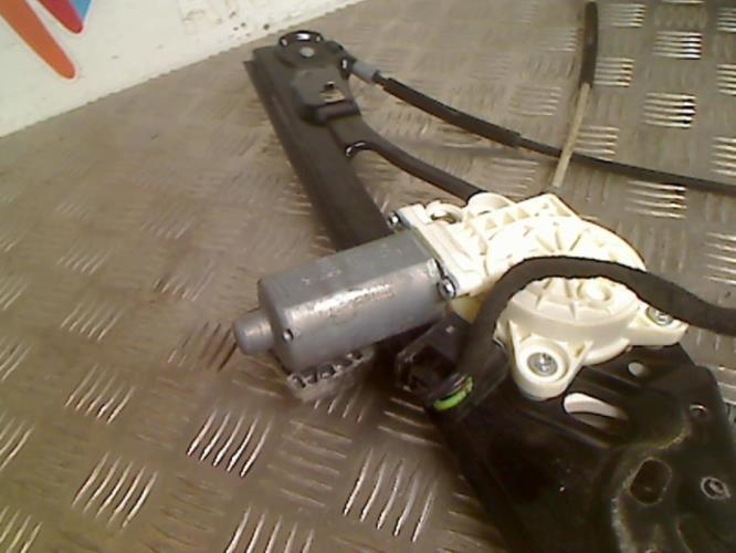 Leve vitre electrique avant droit MERCEDES CLASSE E 211 2117200446 | eBay