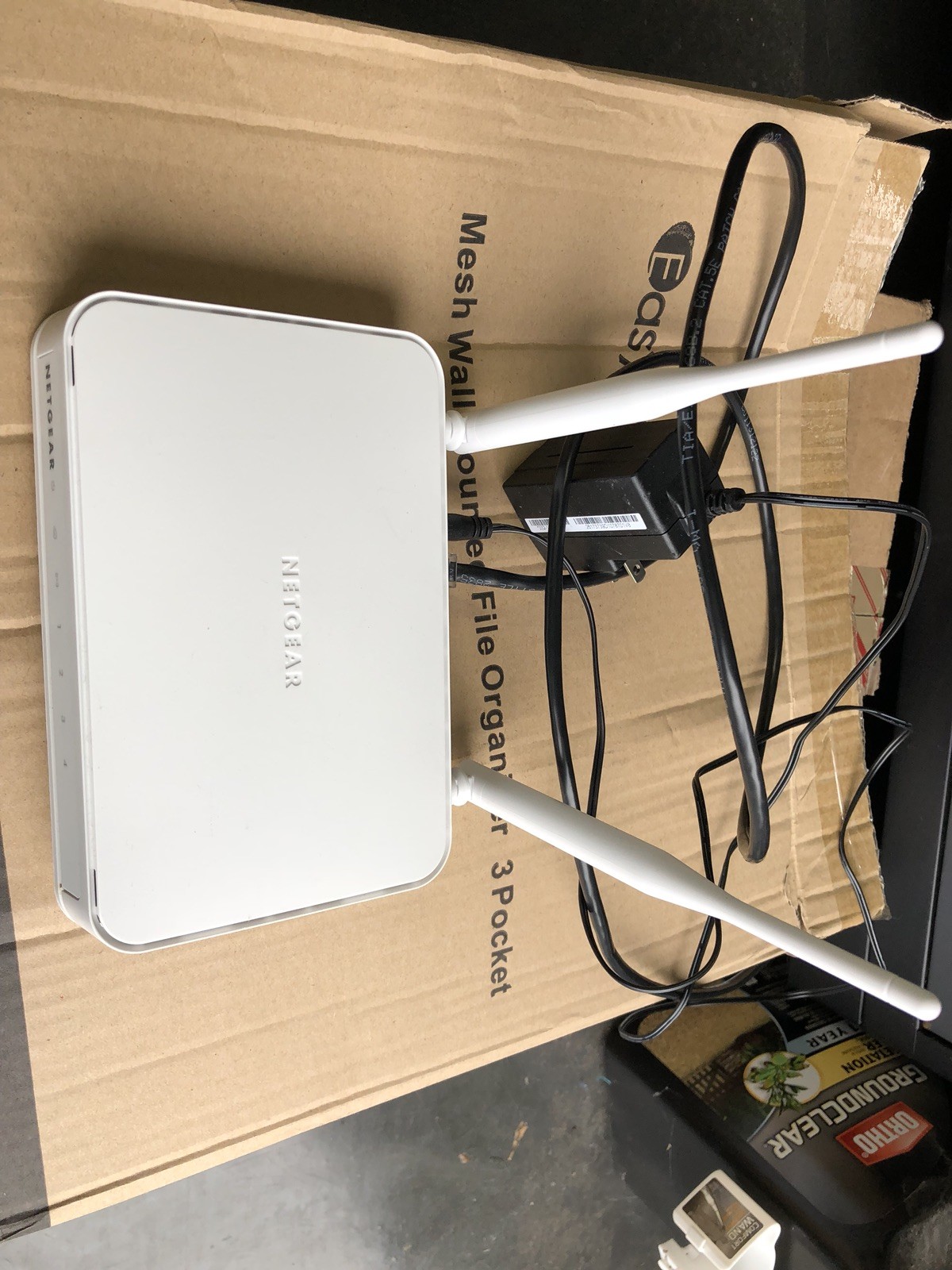 Previously Owned Netgear WNR2020 Wireless Router w/ External Antenna ...