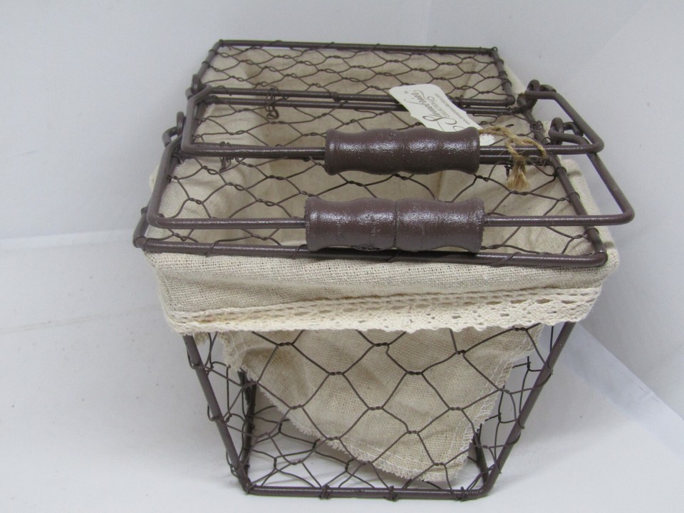 Stonebriar Farmhouse Metal Chicken Wire Picnic Basket with Hinged Lids ...