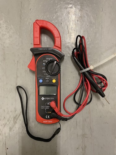 UNI-T UT200A Digital Clamp Multimeter AC Current AC/DC Voltage ...