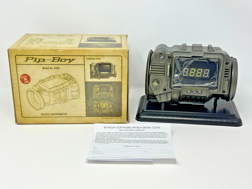 Fallout 3 - Survival Edition Pip-Boy 3000 Digital Clock w/ Stand *OPEN ...