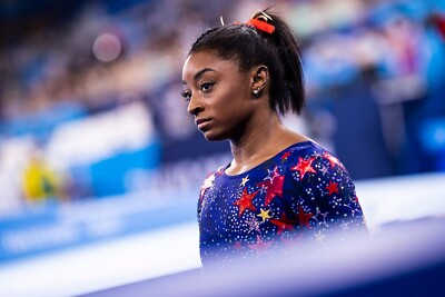 BEAUTIFUL SIMONE BILES 8X10 PHOTO | eBay