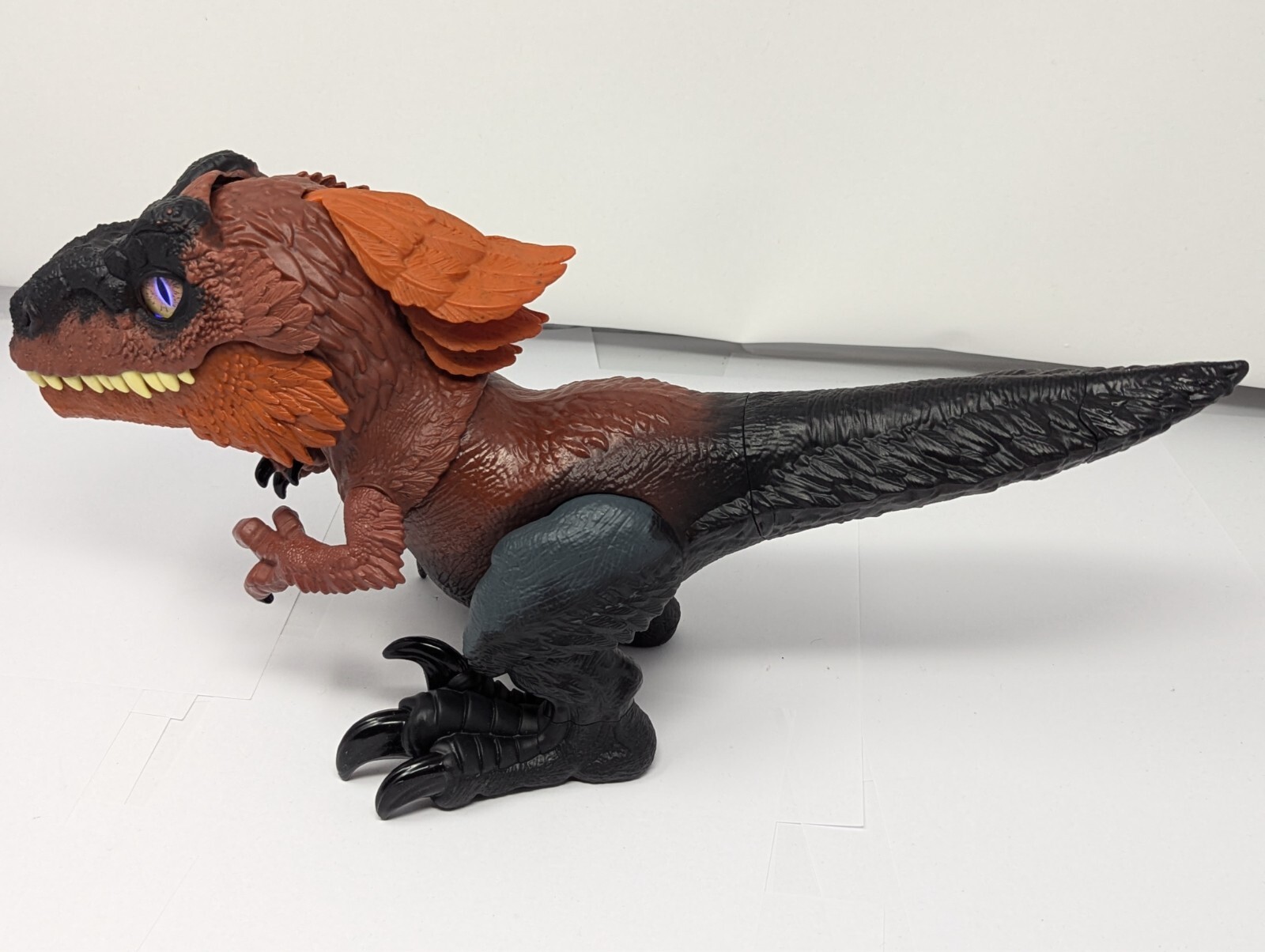 Jurassic World Dominion Uncaged Pyroraptor Dinosaur Toy Ultimate Motion ...