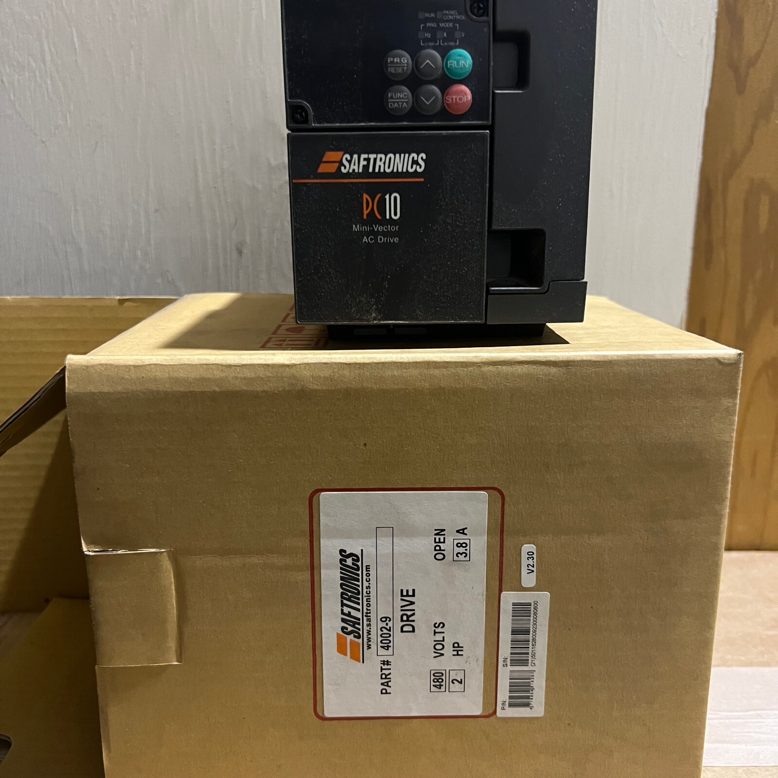 Saftronics PC104001-9 PC10 Mini Vector AC Drive Inverter - 380-460V, 3 ...