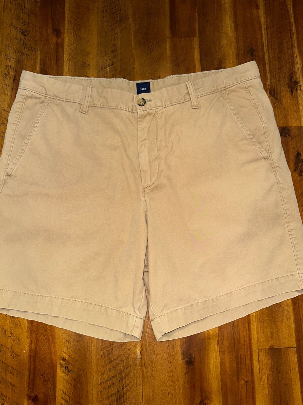 Men's Gap Flat Front Khaki Shorts, Size 38 Inseam 8" | eBay