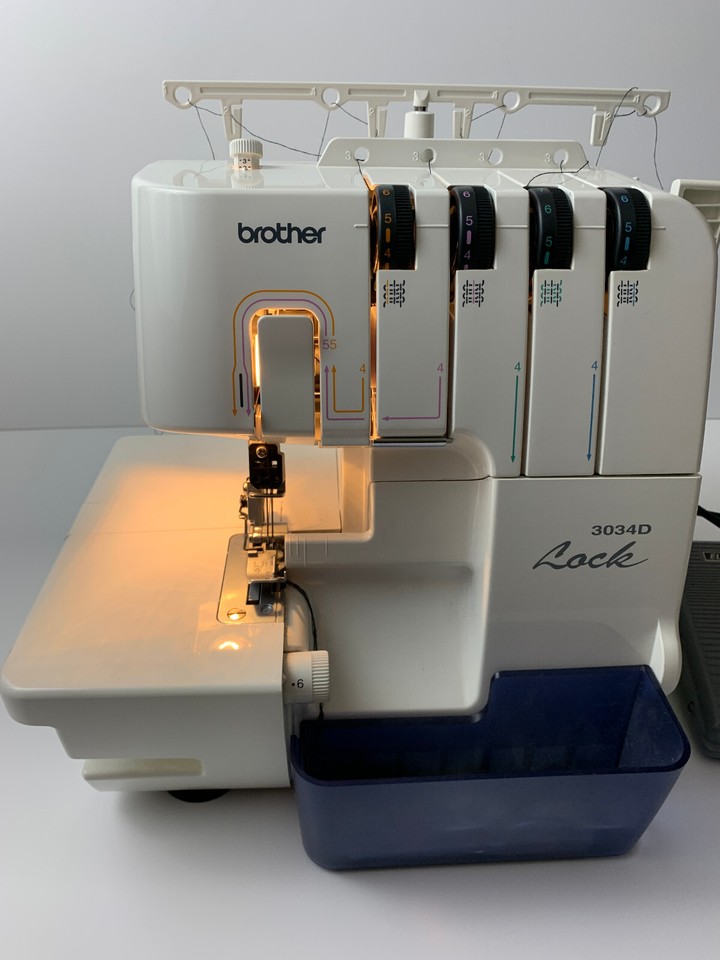 BROTHER 3034D - OVERLOCKER/SERGER - SEWING MACHINE - FOOT PEDAL - DUST ...