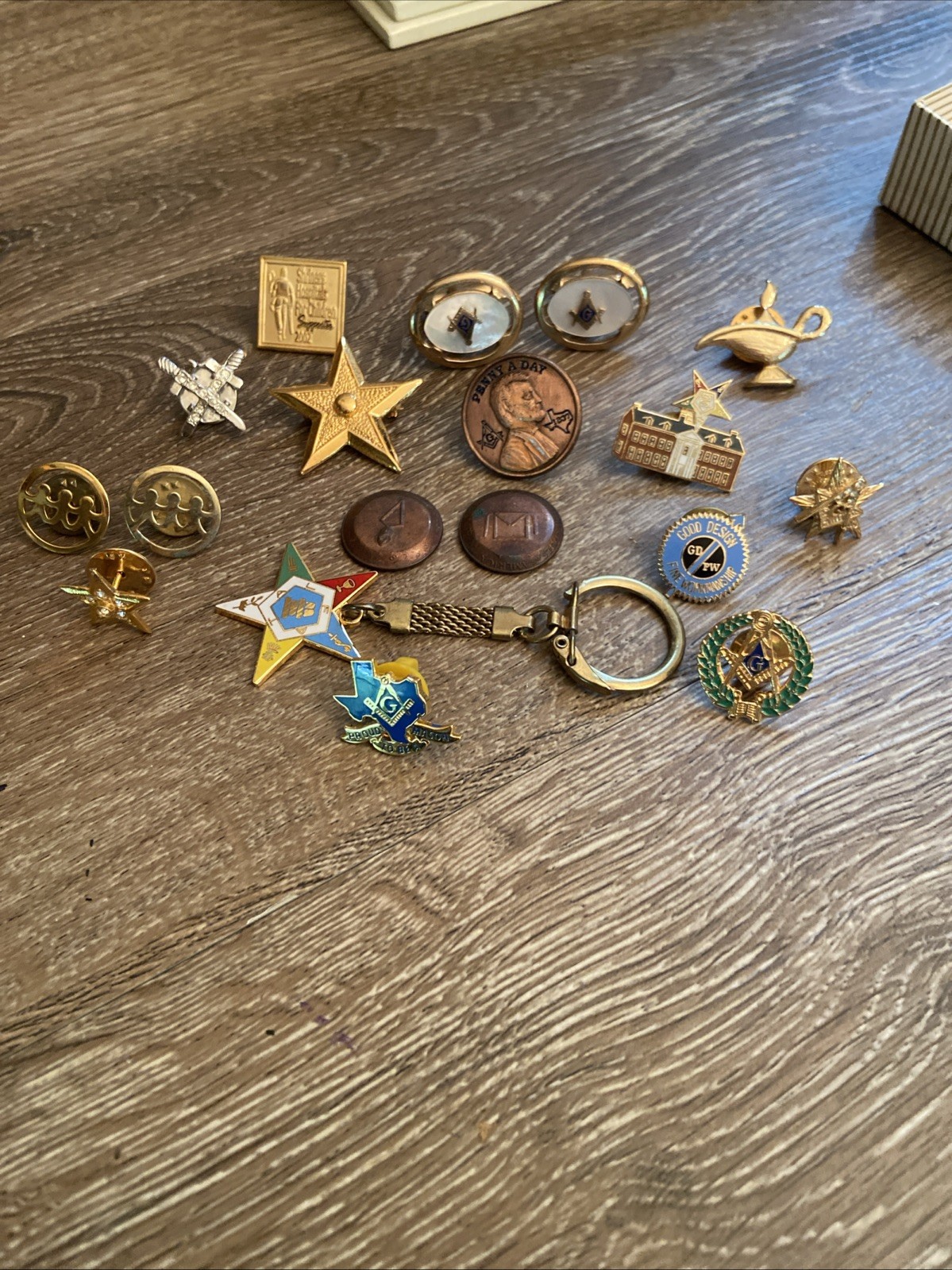 Vtg Lot of 18 Mason Masonic military Shriner Pins Enamel tack Fraternal ...