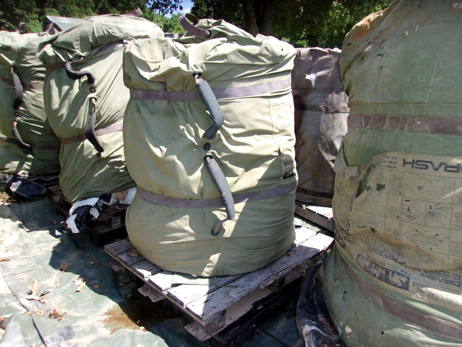 6.. MILITARY DRASH ARMY TENTS LARGE XB SERIES CAMP HUNT --CONDITION IS ...