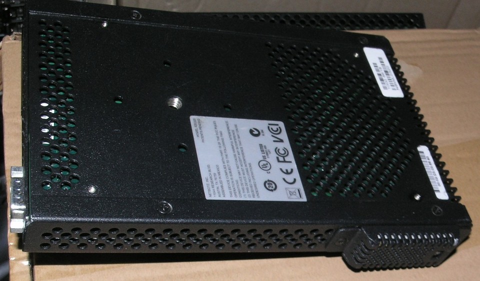 APC NetBotz 320 Wall Appliance Model: NBWL0320 Main Unit with 4 Camera ...