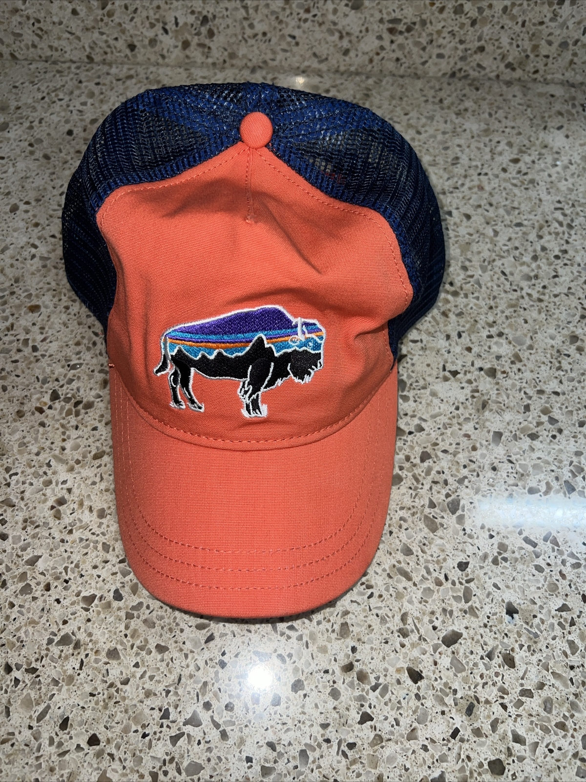 Mens Patagonia BUFFALO Ball Hat. Trucker Hat Peach And Navy | eBay