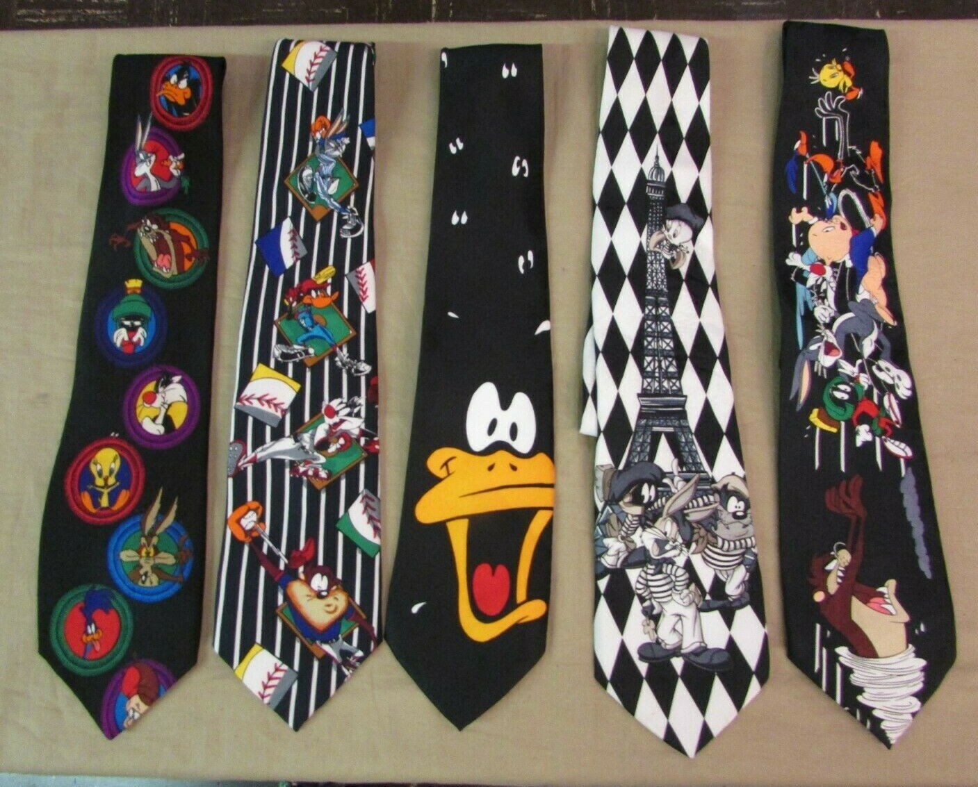 5 Looney Tunes Ties Disney Taz Bugs Bunny Marvin the … - Gem