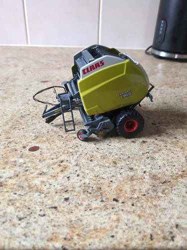 Universal Hobbies 1:32 Claas Variant 365 Baler Diecast Model | eBay UK