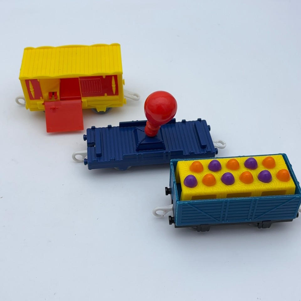 Thomas Trackmaster Mattel Truck Lot Carnival Car Shipping Removable ...