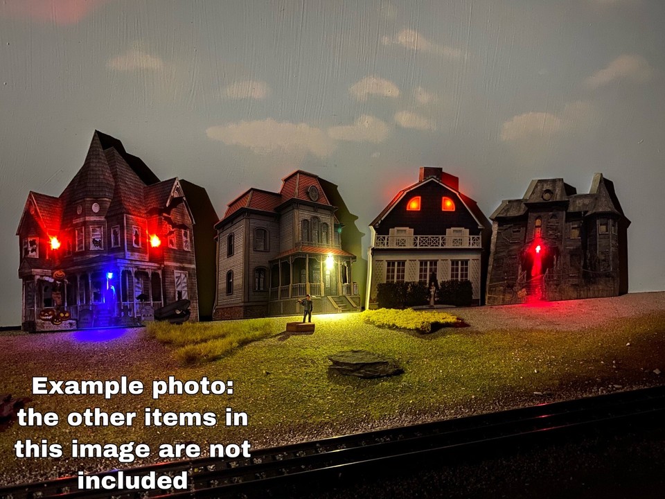 O Scale 🎃 “HAUNTED HALLOWEEN HOUSE ” 👻 BUILDING FLAT W/LEDs MTH LIONEL ...