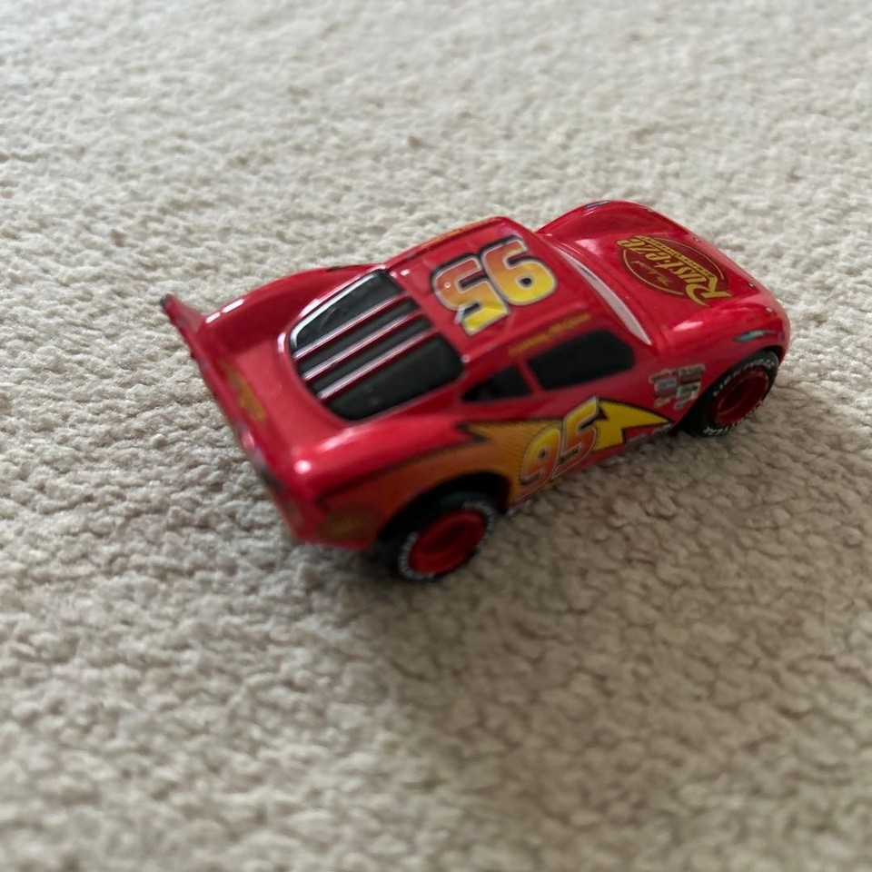 Tomica Mattel Disney Cars Lightning McQueen Rust-eze Lightning McQueen Diecast | eBay