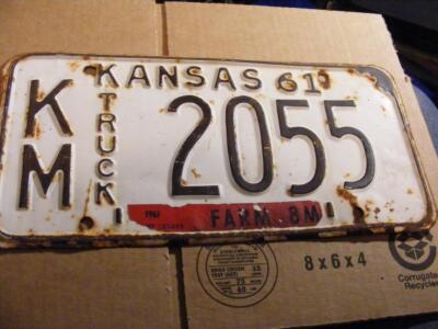 1961 KANSAS STATE LICENSE PLATE CAR FARM TRUCK TAG, KM 2055 KINGMAN ...