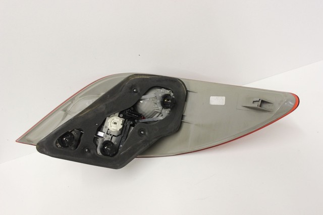 MERCEDES R320 R350 R500 Tail Light Taillight Left 2518200164 for sale ...