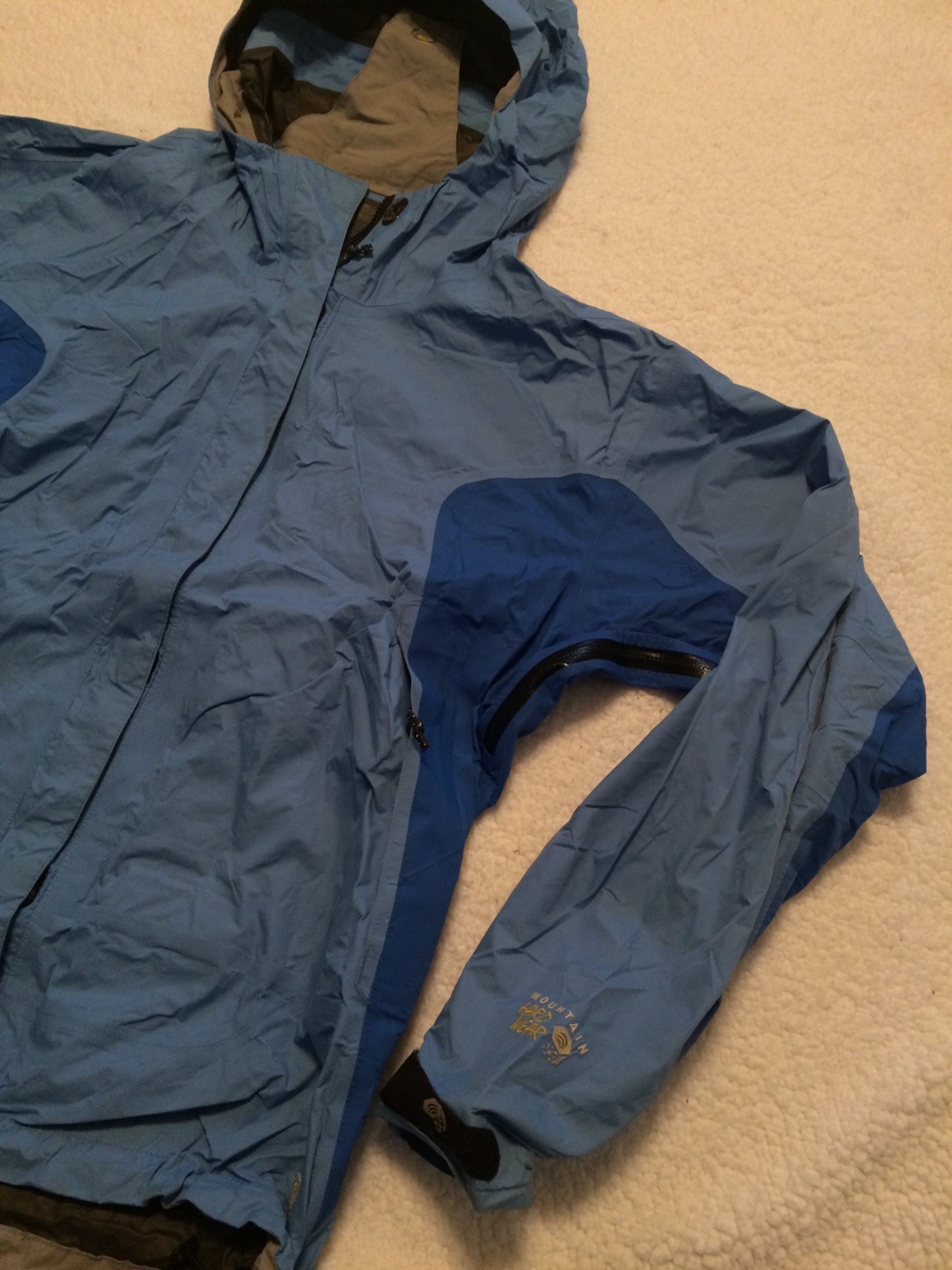 Mountain Hardwear Blue Waterproof Conduit Nylon Polye… - Gem