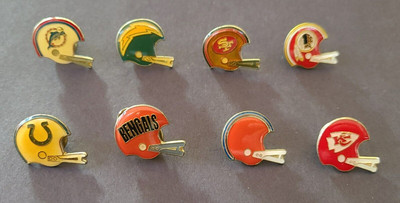 Vintage NFL 0.75 in. Two Bar Helmet Enamel Lapel-Hat Pin - Select Your ...