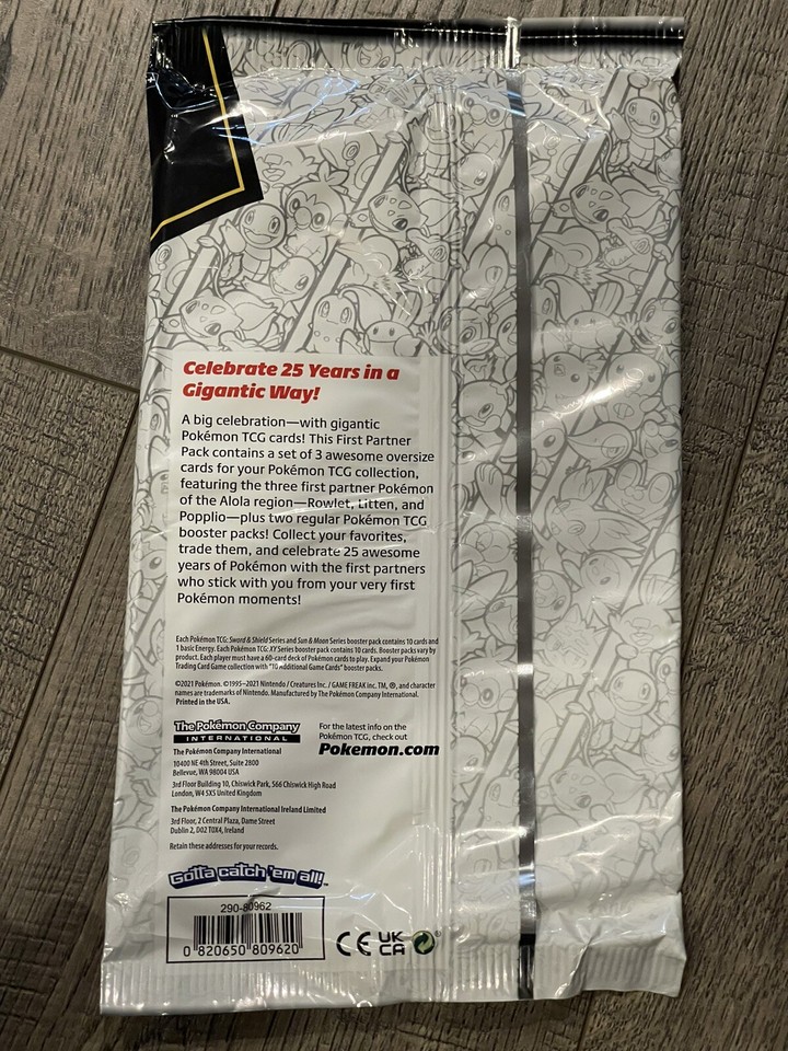 Pokemon First Partner Pack (Alola) - Three Jumbo Cards + 2 TCG Booster ...