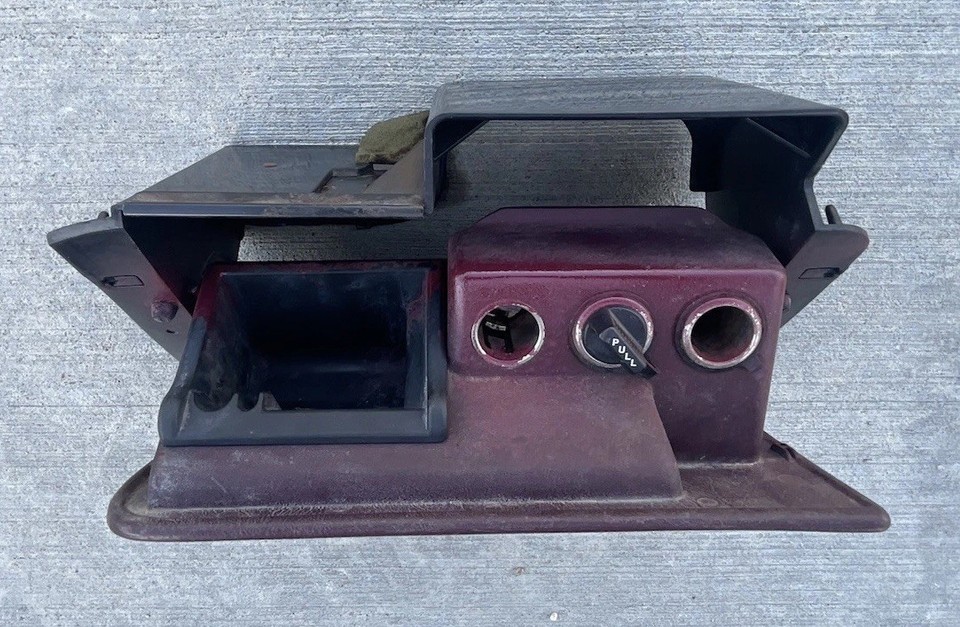 1995 Only Chevy GMC C/K Truck 1500 OEM Dash Ashtray w/ Power Port ...