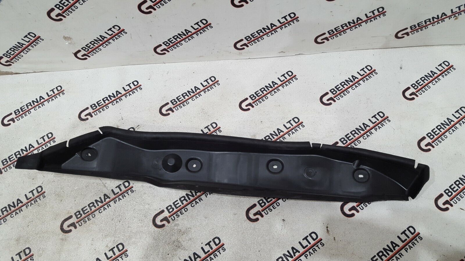 Genuine Mercedes-Benz B Class W246 11-2019 Right Side Wing Gap Cover ...