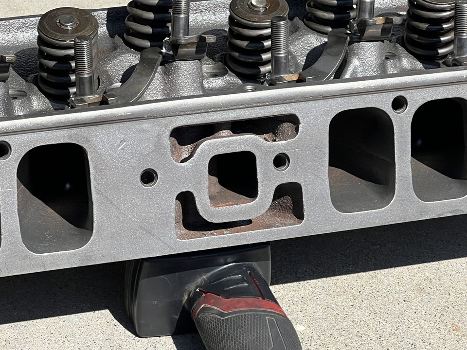 396 427 454 LS6 BBC Big Block Chevy rectangle port heads 3994026 NOS ...