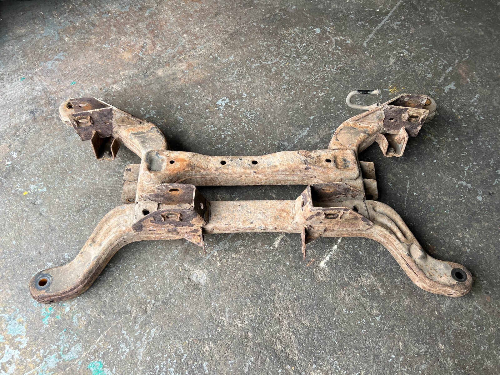 VAUXHALL OPEL INSIGNIA HATCHBACK 08-17 REAR SUBFRAME CROSSMEMBER REAR ...