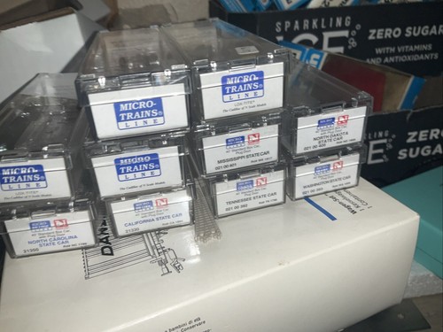 N GAUGE LOT OF TEN MICRO TRAINS LINE EMPTY CASES WITH 20 PAIR OF WHEELS ...