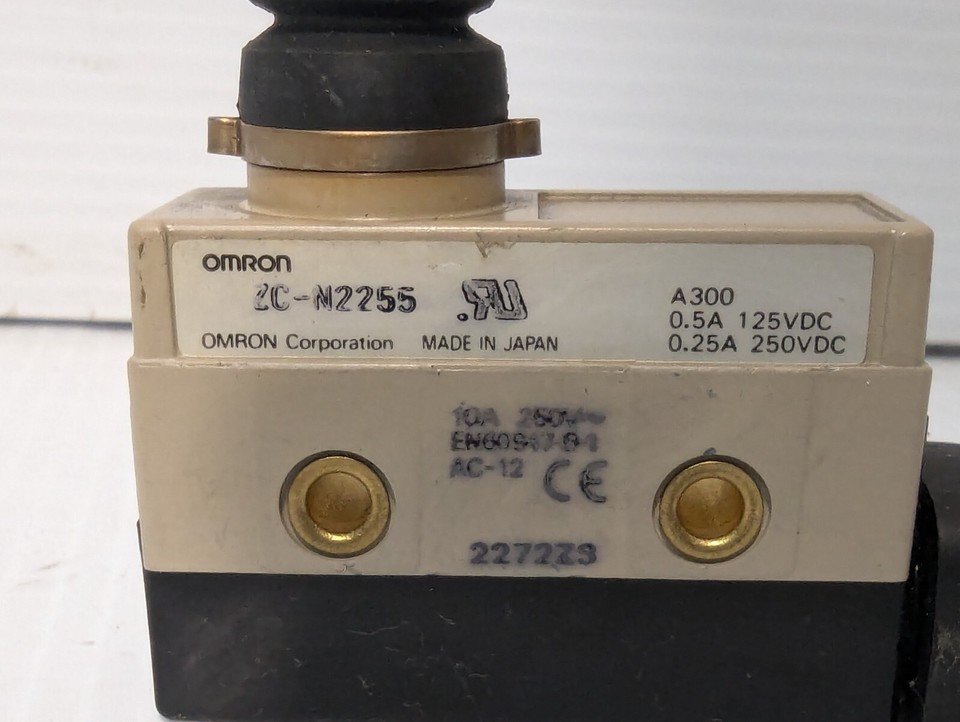 Omron Corporation ZC-N2255 Limit Switch, Roller, 10Amp, Max 250VDC | eBay