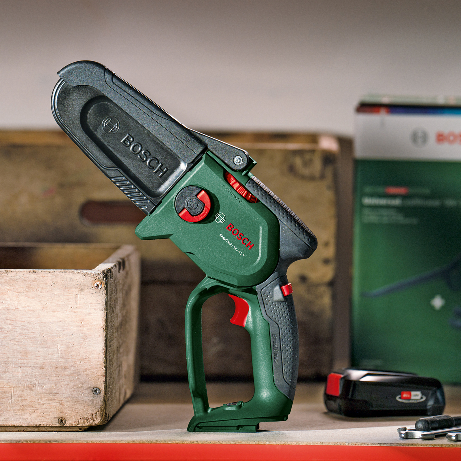 Bosch 18V Cordless Electric Chainsaw For Cutting Wood Tree Pruning W ...