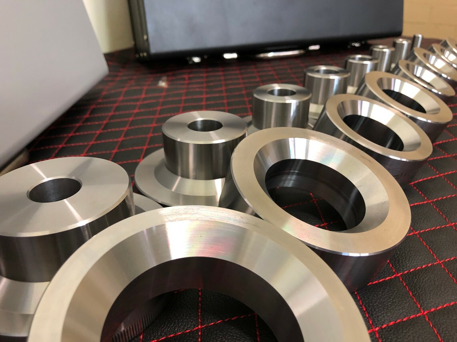 52 Pcs Dimple die + Hydraulic hole punch set. 16 - 114mm cut, 1/2-2.5in ...