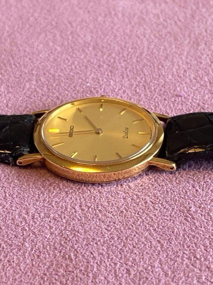 Seiko Dolce 8N40-6080 18KT Gold Round Vintage Sapphire Quartz Mens ...