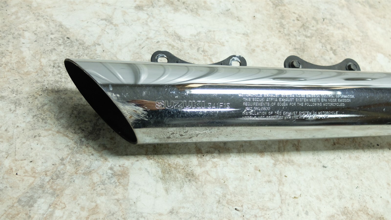 06 Suzuki C50 VL 800 Boulevard front lower bottom left muffler pipe ...