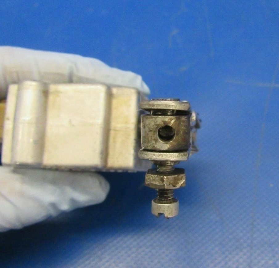 Beech Debonair 35-A33 Hoof Brake Valve Assy P/N A53-T (0119-307) | eBay