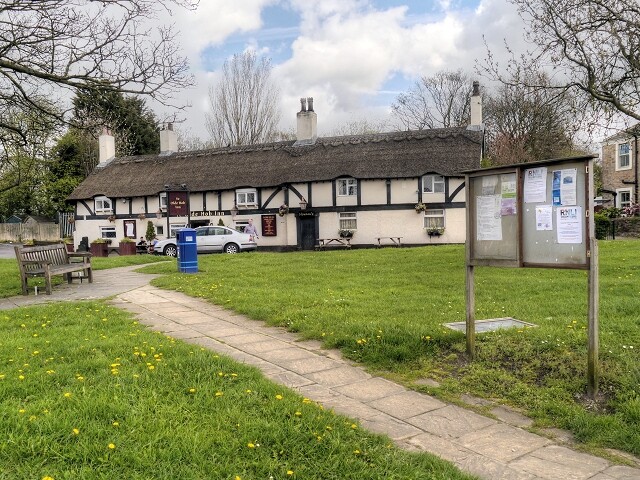 Photo Pub - Ye Olde Hob Inn Bamber Bridge c2014 | eBay