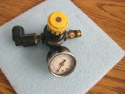 Parker Modèle :14r113fc Pneumatique Régulateur avec Jauge