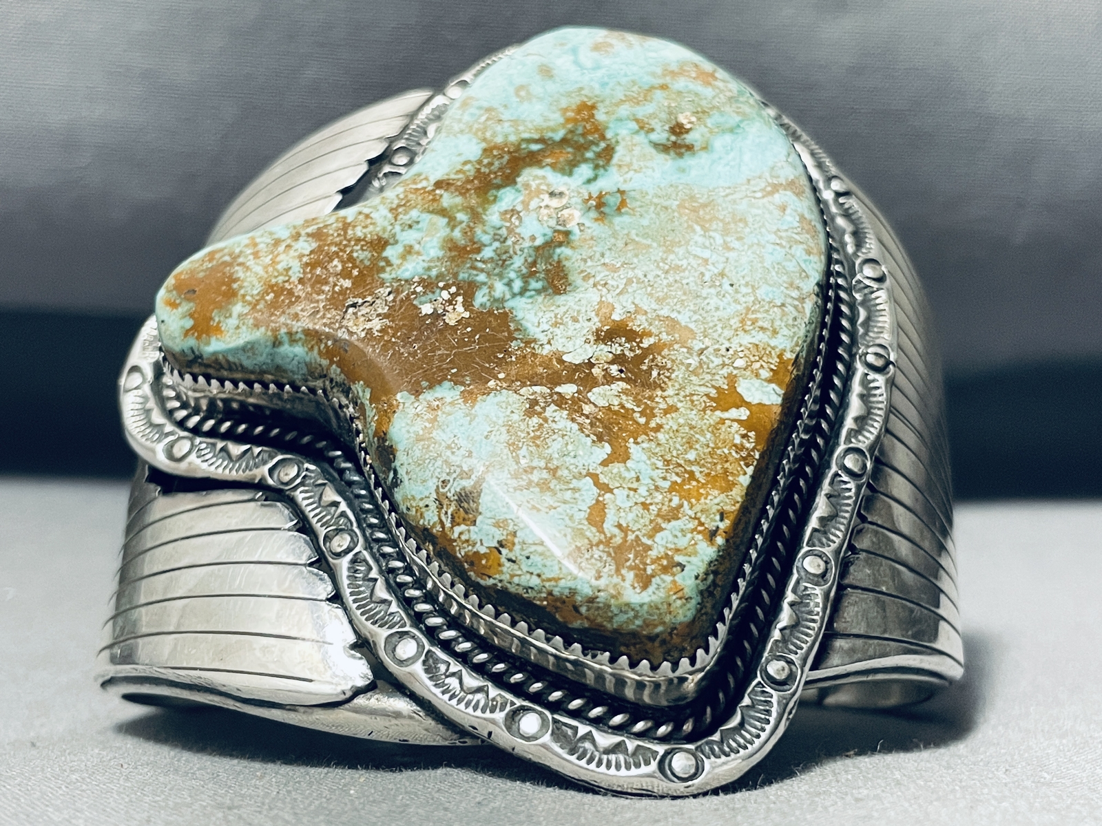 ONE OF THE BEST VINTAGE NAVAJO #8 MINE TURQUOISE STER… - Gem