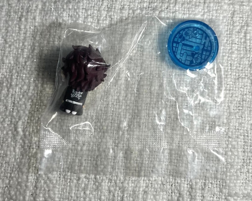 Gacha Capsule Toy Demon slayer Suwarase tai Capsule Toy Gacha Figure ...