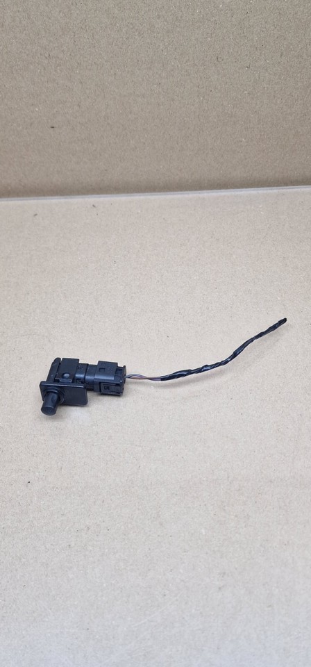 BMW E46 E66 E61 E65 E87 E60 E90 E92 E93 E91 BONNET OPEN ALARM SWITCH ...