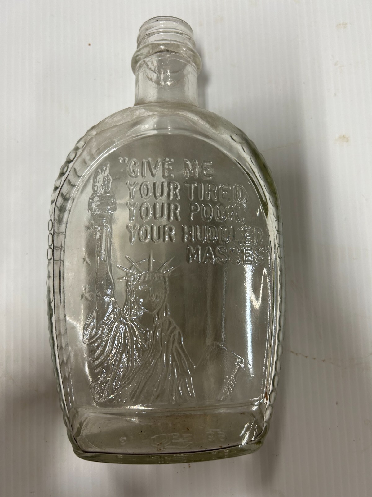 Log Cabin Maple Syrup Statue of Liberty Embossed Glass Bottle | eBay