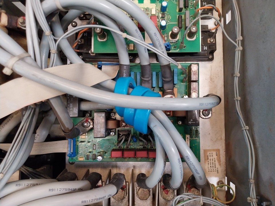 Rexroth Indramat DIAX03 DKR04.1-W400 Drive Controller AC 400-480V 170A ...